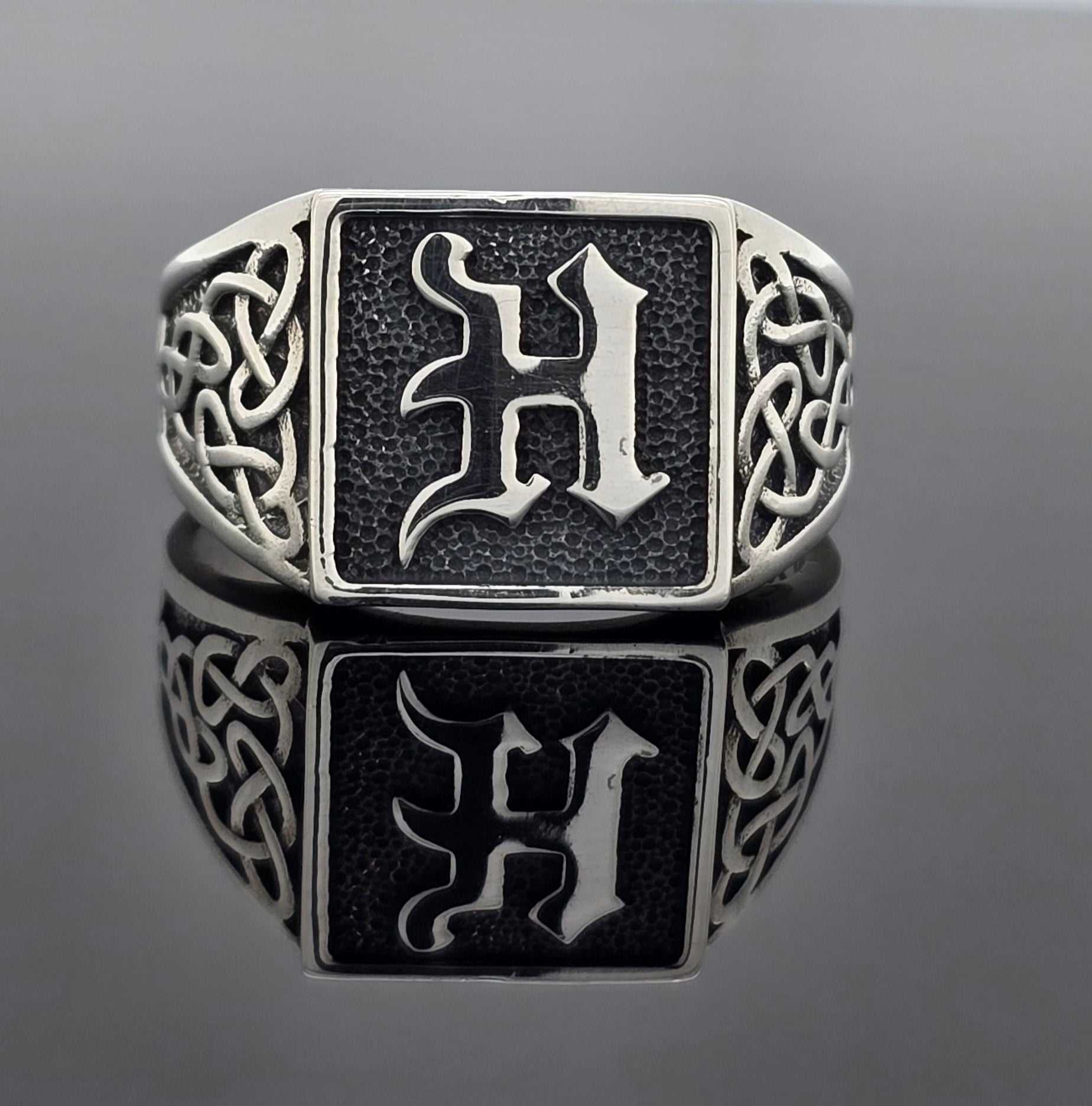 "H" Old English Alphabet – The Hammer Silver Ltd