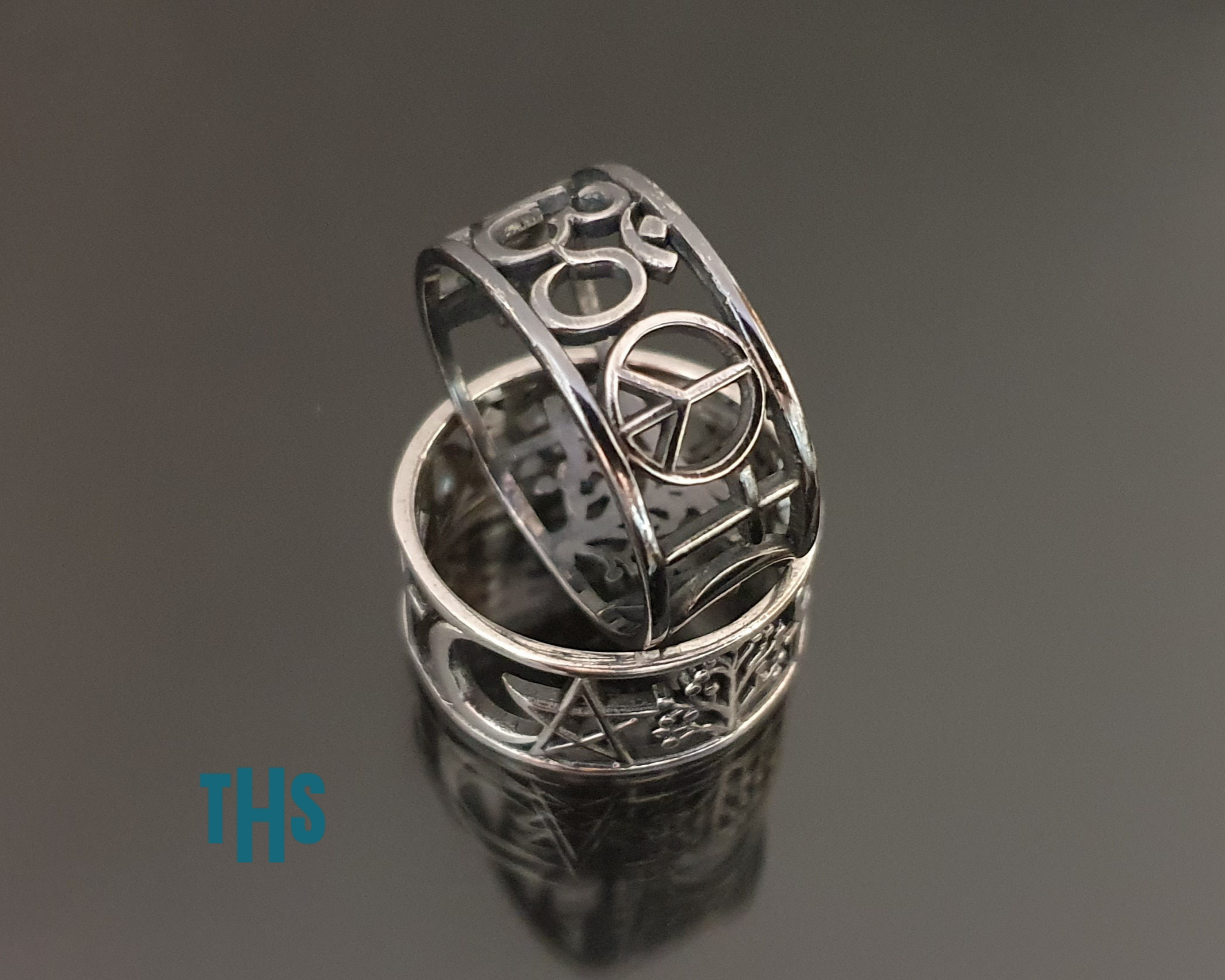 Faith Ring – The Hammer Silver Ltd
